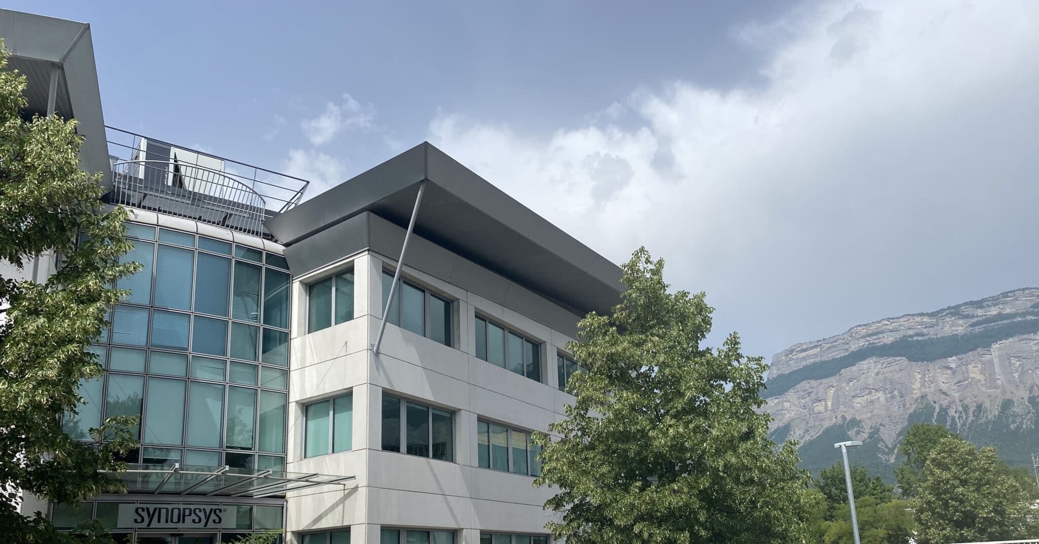 Synopsys : 35 ans d’histoire dont 20 sur inovallée pour le leader ...